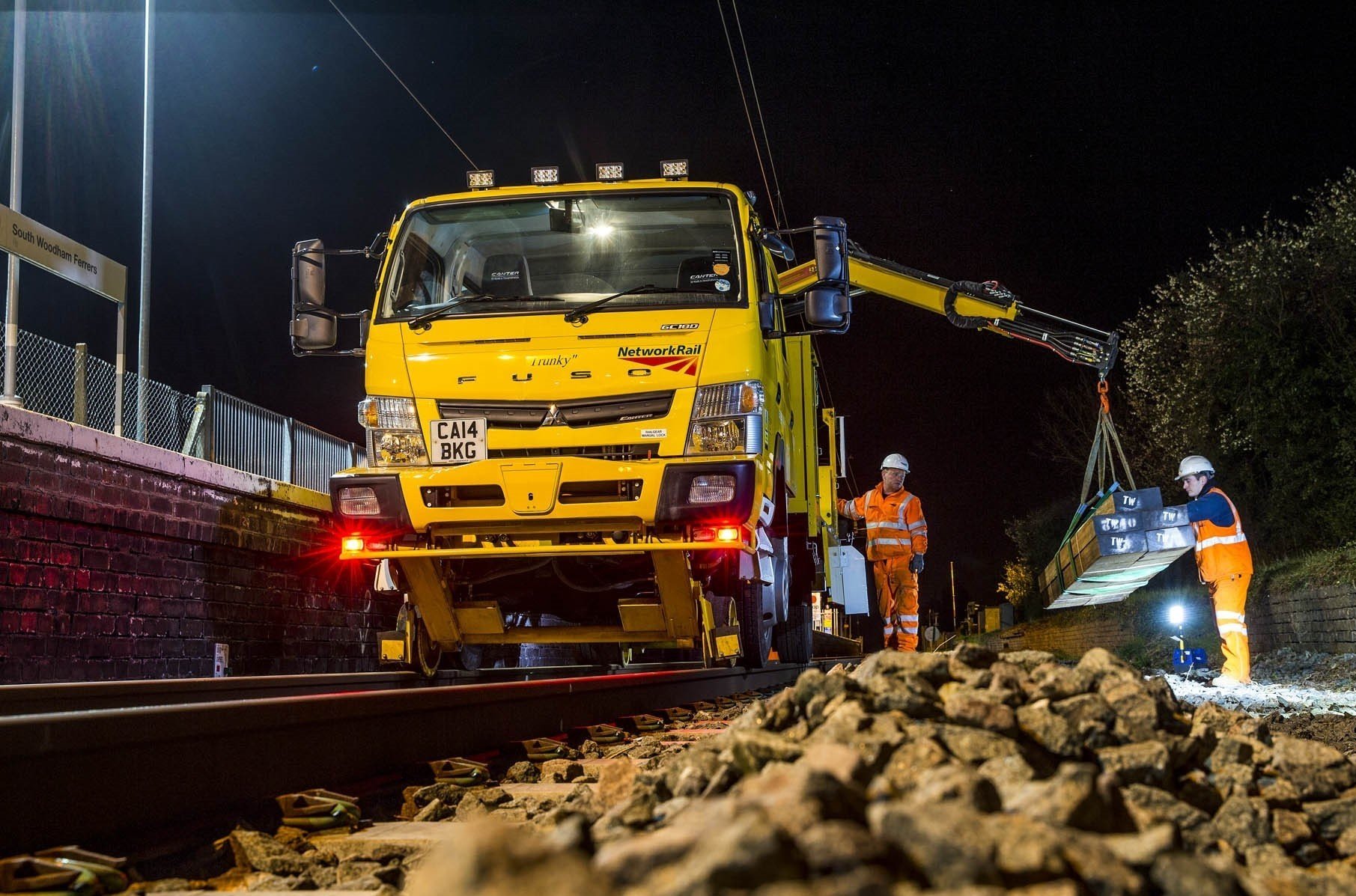 Versatile 4x4 FUSO Canter is ‘the rail thing’