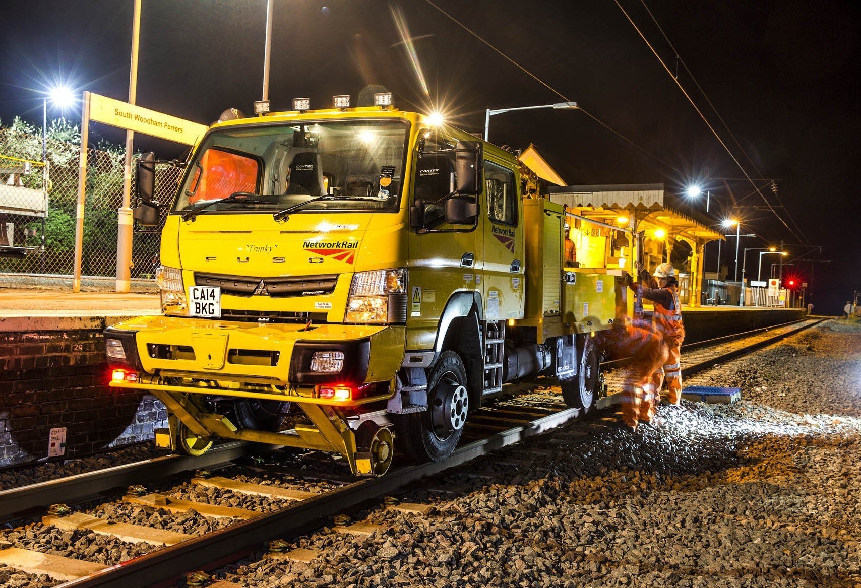 Versatile 4x4 FUSO Canter is ‘the rail thing’